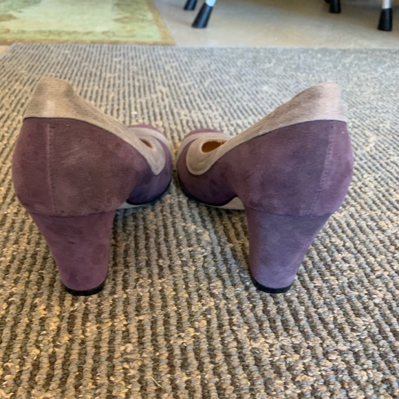 Taryn Rose | Shoes | Taryn Rose Grey Purple Suede Pumps | Poshmark